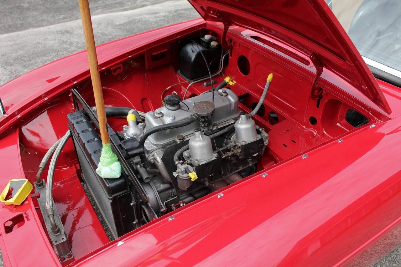 (レストア中）MGB ロードスターmark1 （NZ） | 輸入中古車販売ブリーズ